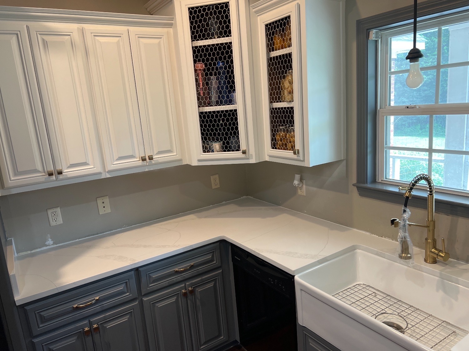 Granite Depot of Savannah - Calacatta Pearl - 04/01/2024